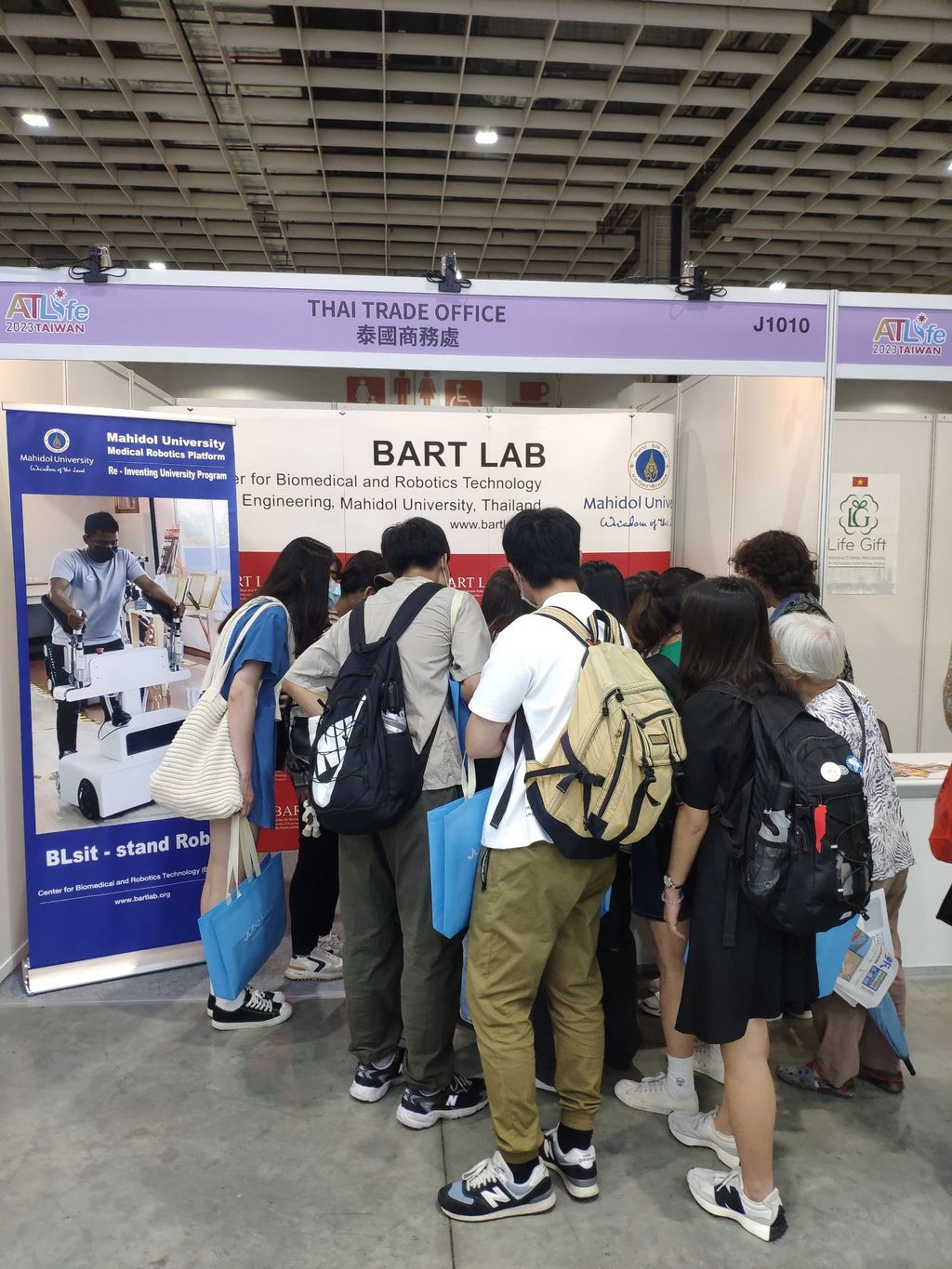 คณะวิศวกรรมศาสตร์ ม.มหิดล เข้าร่วมออกบูธในงาน Assistive Technology for Life 2023 (ATLife) ณ ...